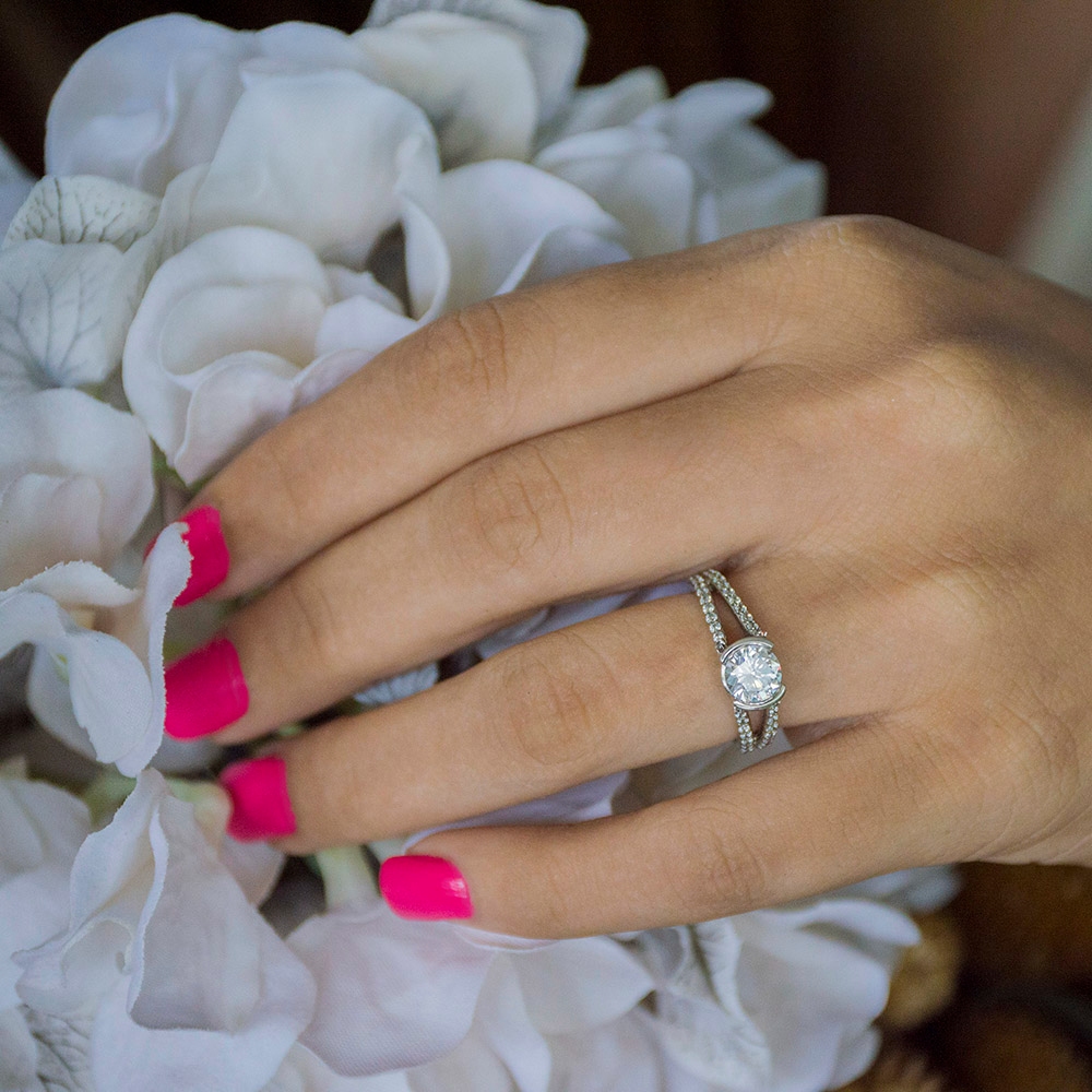 1 Ct Round Moissanite Bezel Split Shank Engagement Ring